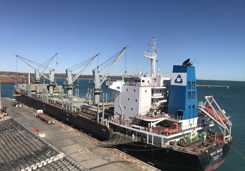 MAPLE BREEZE - Vesseljoin