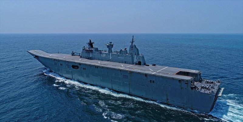 HMAS ADELAIDE - Vesseljoin