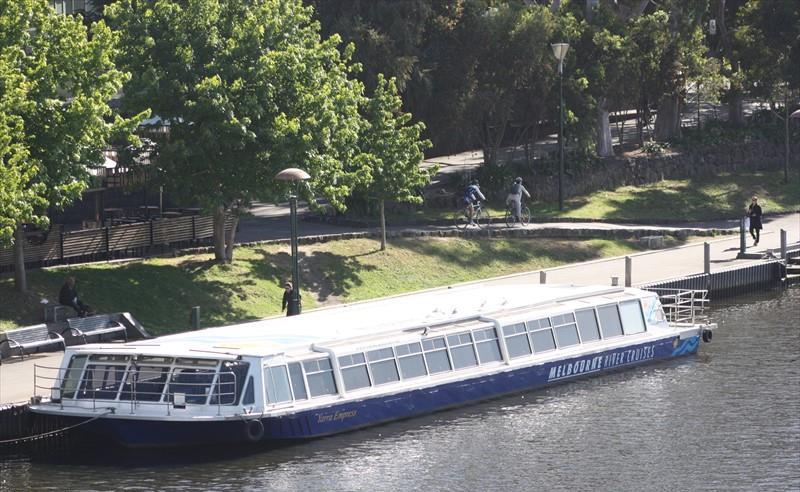 YARRA EMPRESS - Vesseljoin