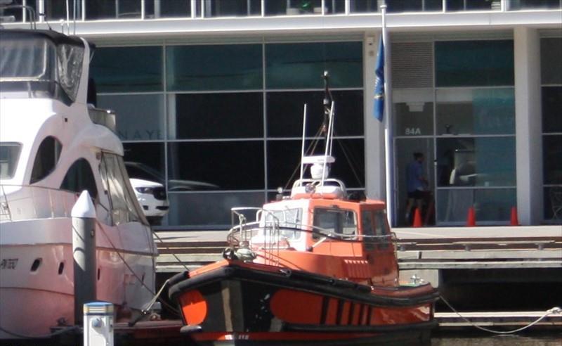 GEORGE TOBIN - Vesseljoin