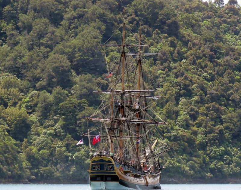 HMB ENDEAVOUR - Vesseljoin