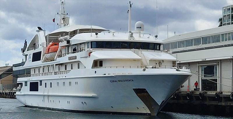 CORAL DISCOVERER - Vesseljoin