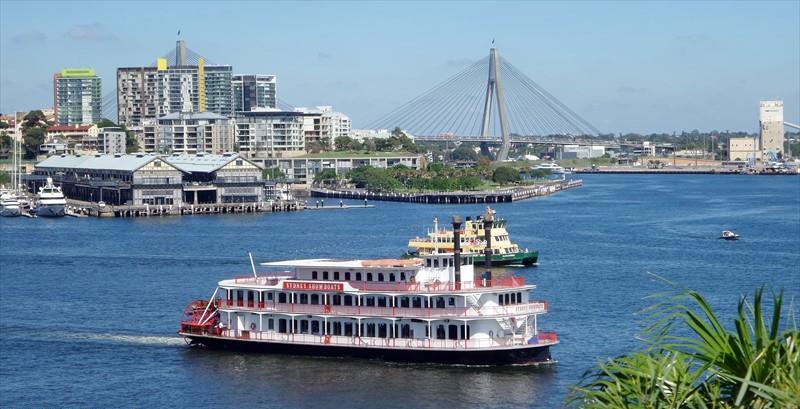 SYDNEY SHOWBOAT TWO - Vesseljoin