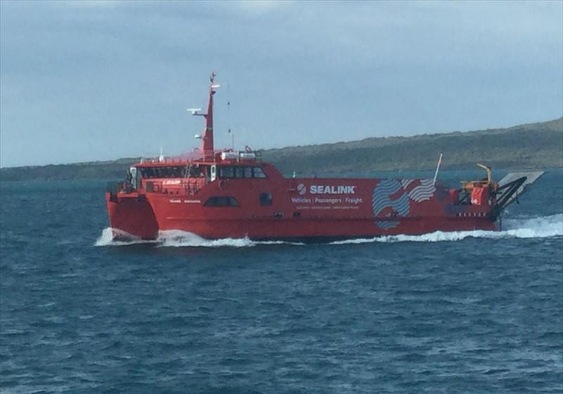 ISLAND NAVIGATOR - Vesseljoin