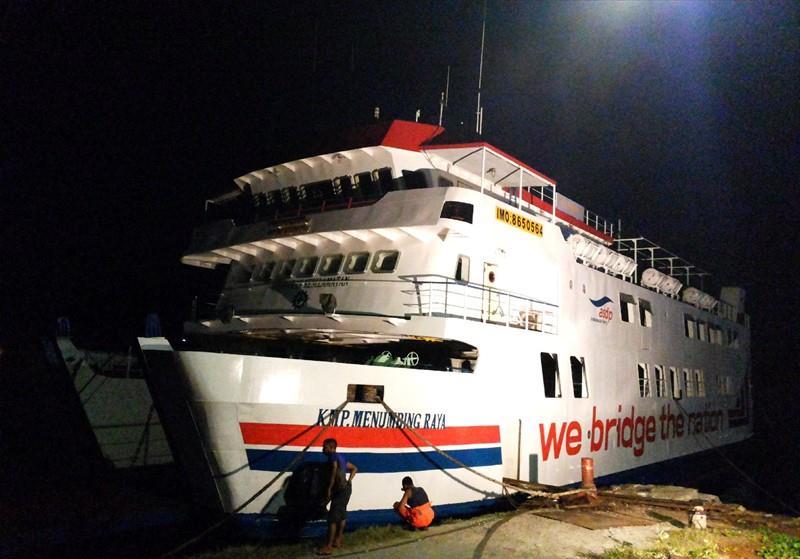 MENUMBING RAYA - Vesseljoin