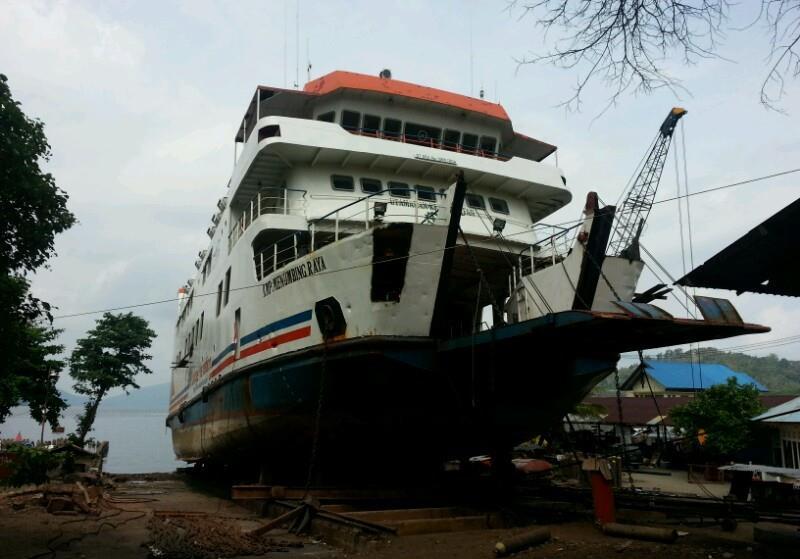 MENUMBING RAYA - Vesseljoin