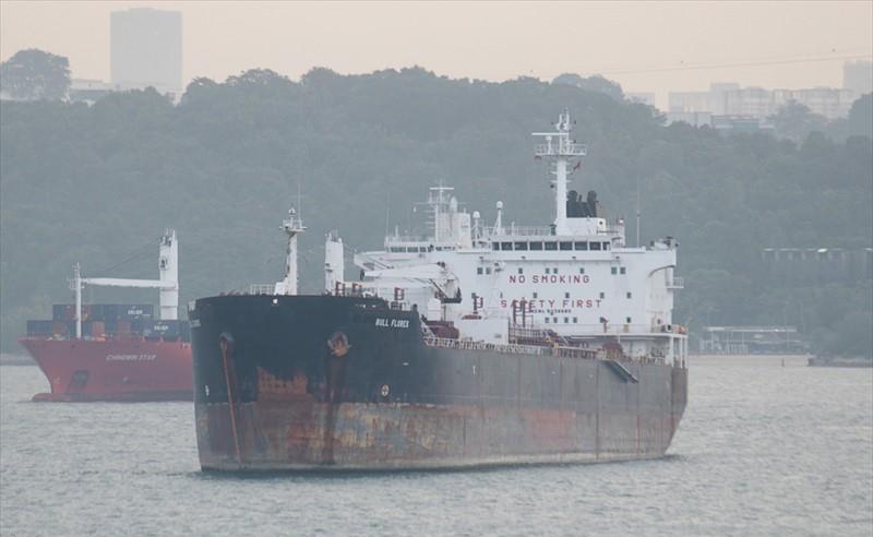 BULL FLORES - Vesseljoin