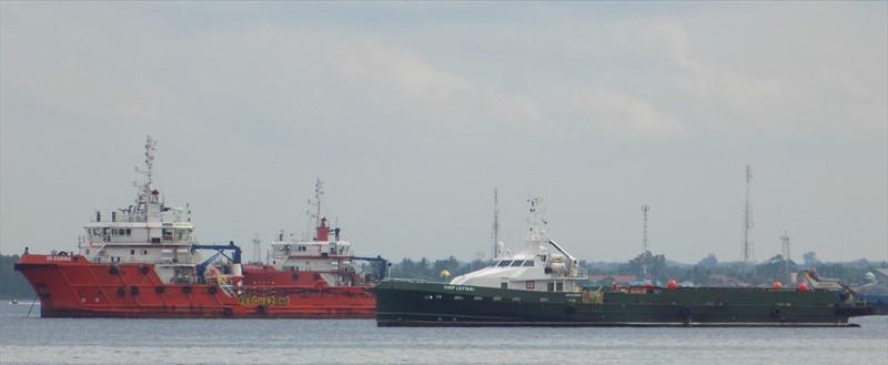 SURF LESTARI - Vesseljoin