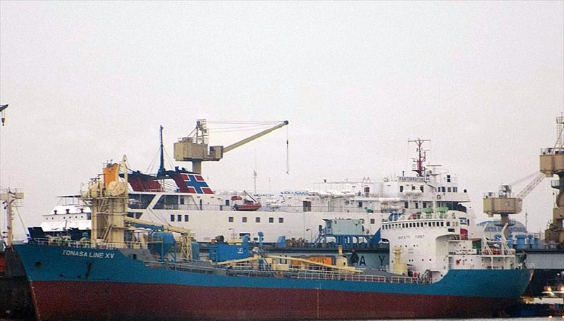 TONASA LINES XV - Vesseljoin