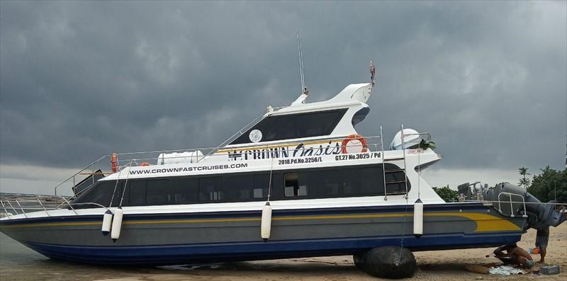 CROWN OASIS - Vesseljoin