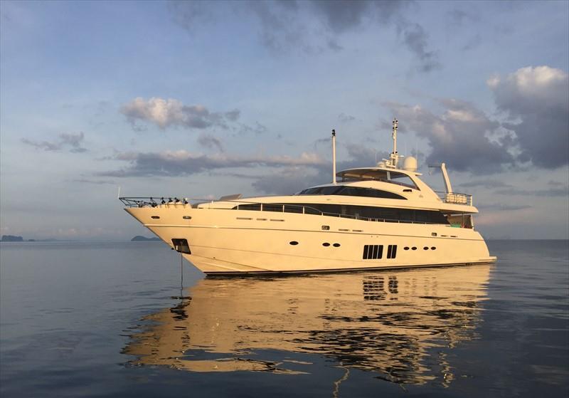 ROYAL PEARL - Vesseljoin