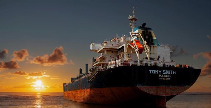 TONY SMITH - Vesseljoin