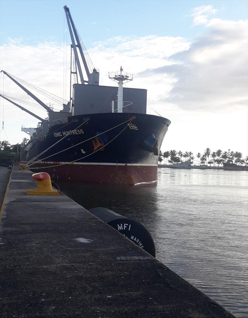 IONIC HUNTRESS - Vesseljoin