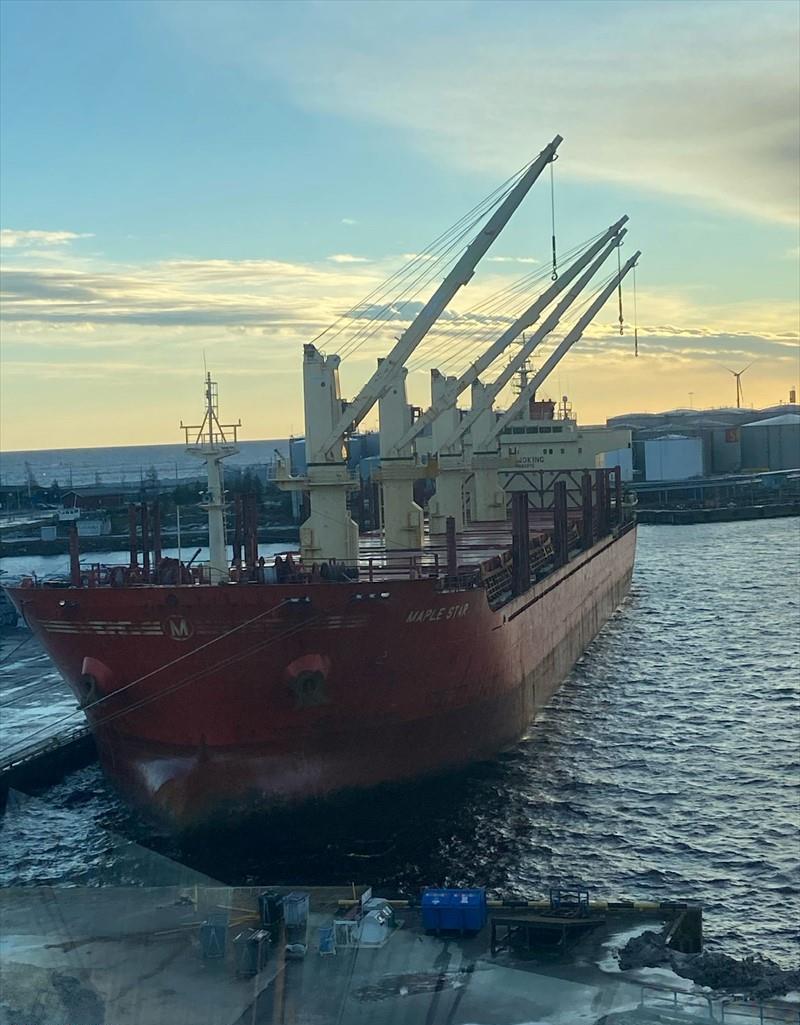 MAPLE STAR - Vesseljoin