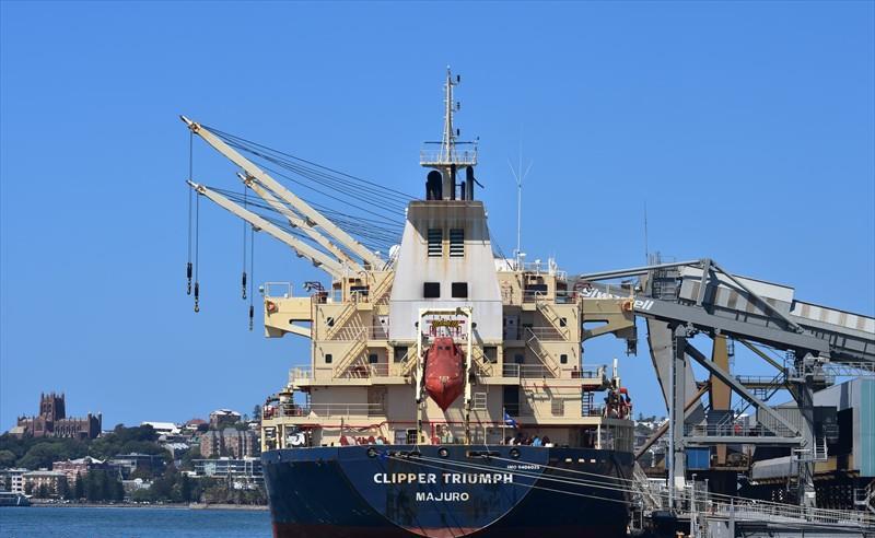 CLIPPER TRIUMPH - Vesseljoin