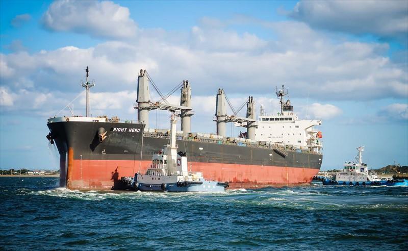 RIGHT HERO - Vesseljoin