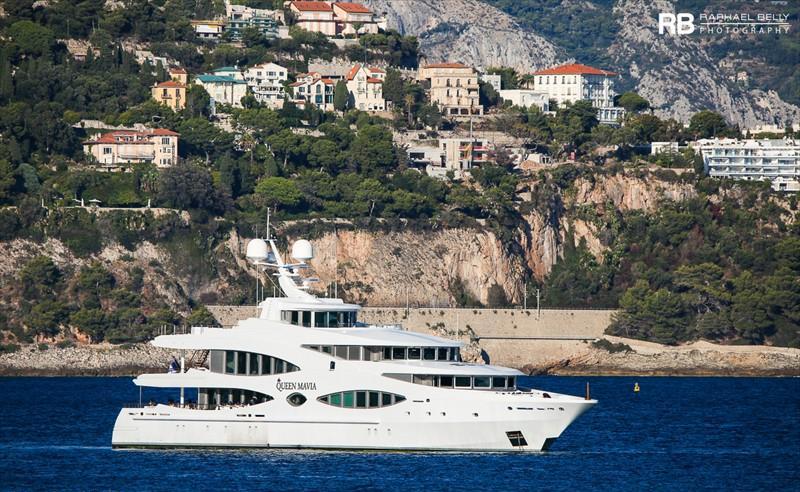 QUEEN MAVIA - Vesseljoin