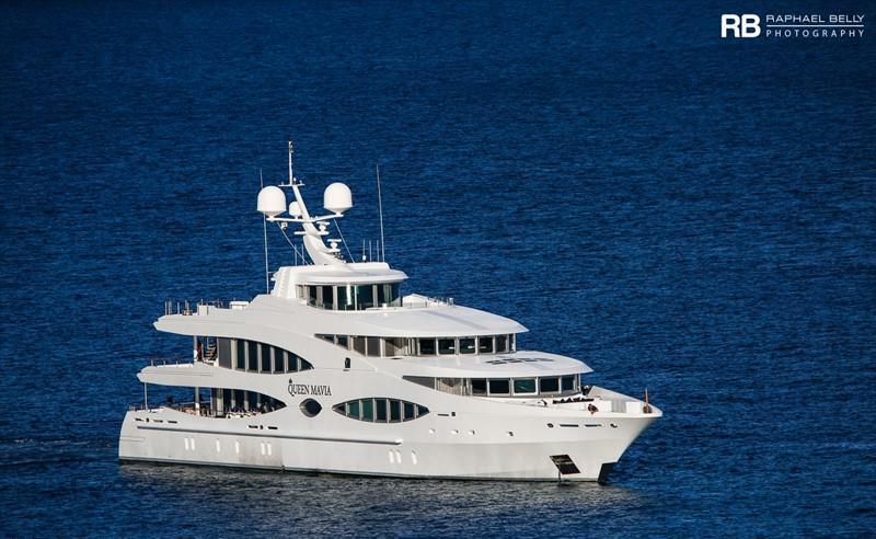 QUEEN MAVIA - Vesseljoin