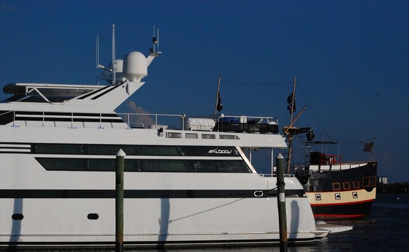 ESTEREL - Vesseljoin