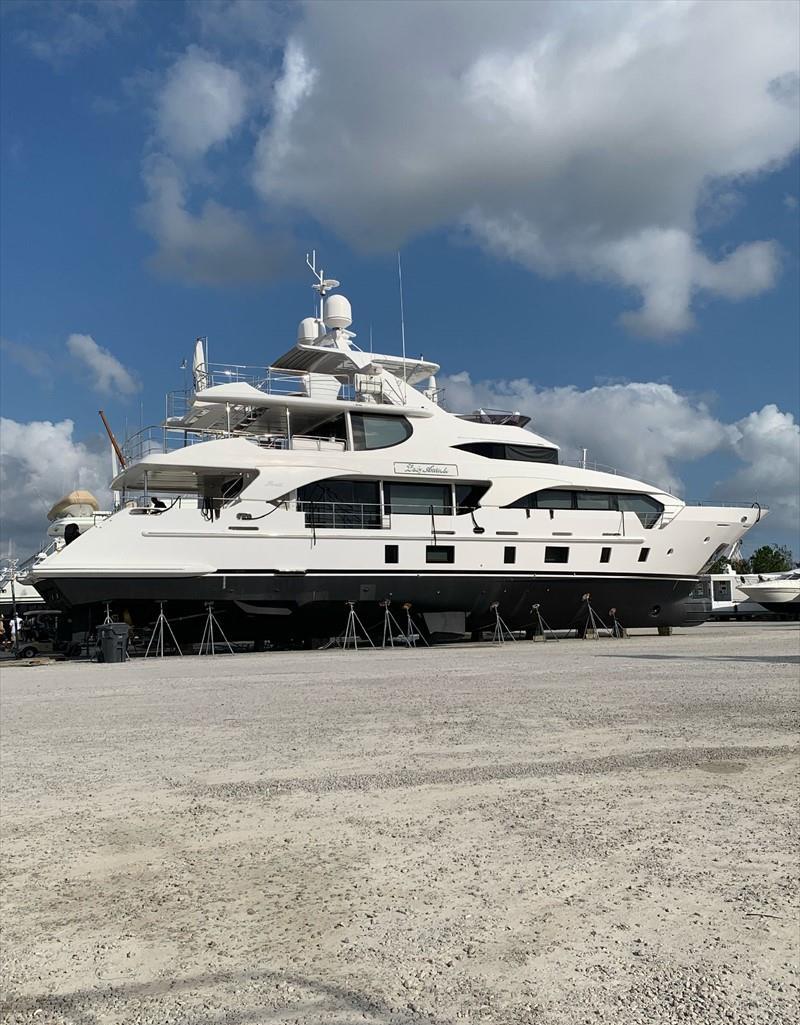 LADY ATTITUDE - Vesseljoin