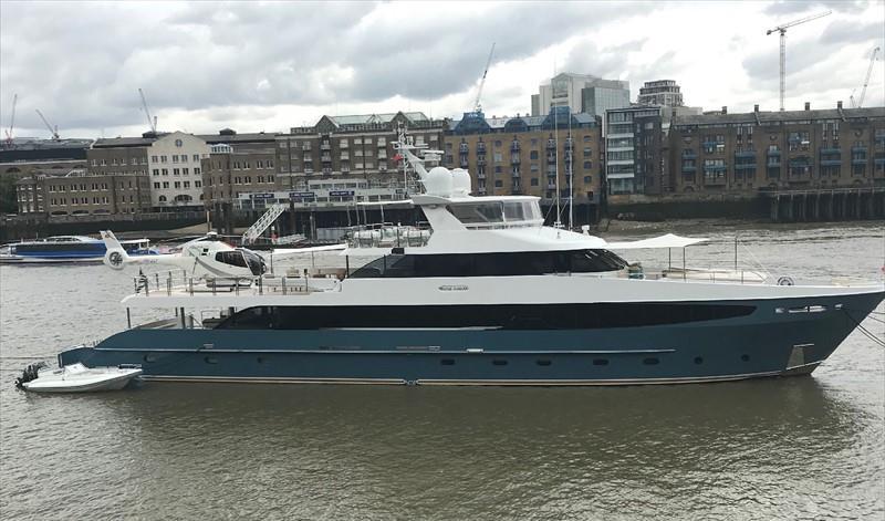 FLYING MANTA - Vesseljoin