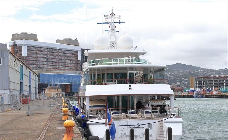 DANCING HARE - Vesseljoin