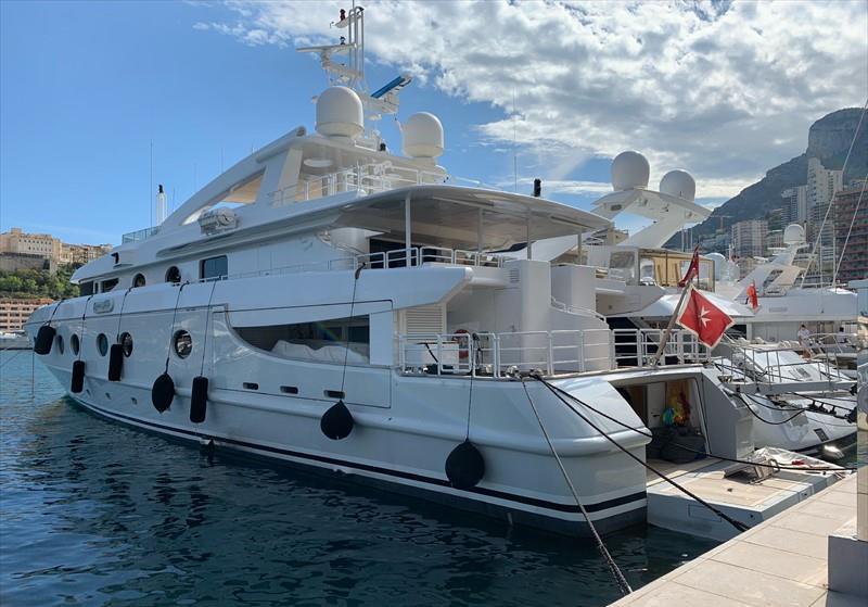 QUEEN AIDA - Vesseljoin