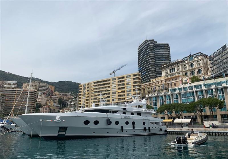 QUEEN AIDA - Vesseljoin