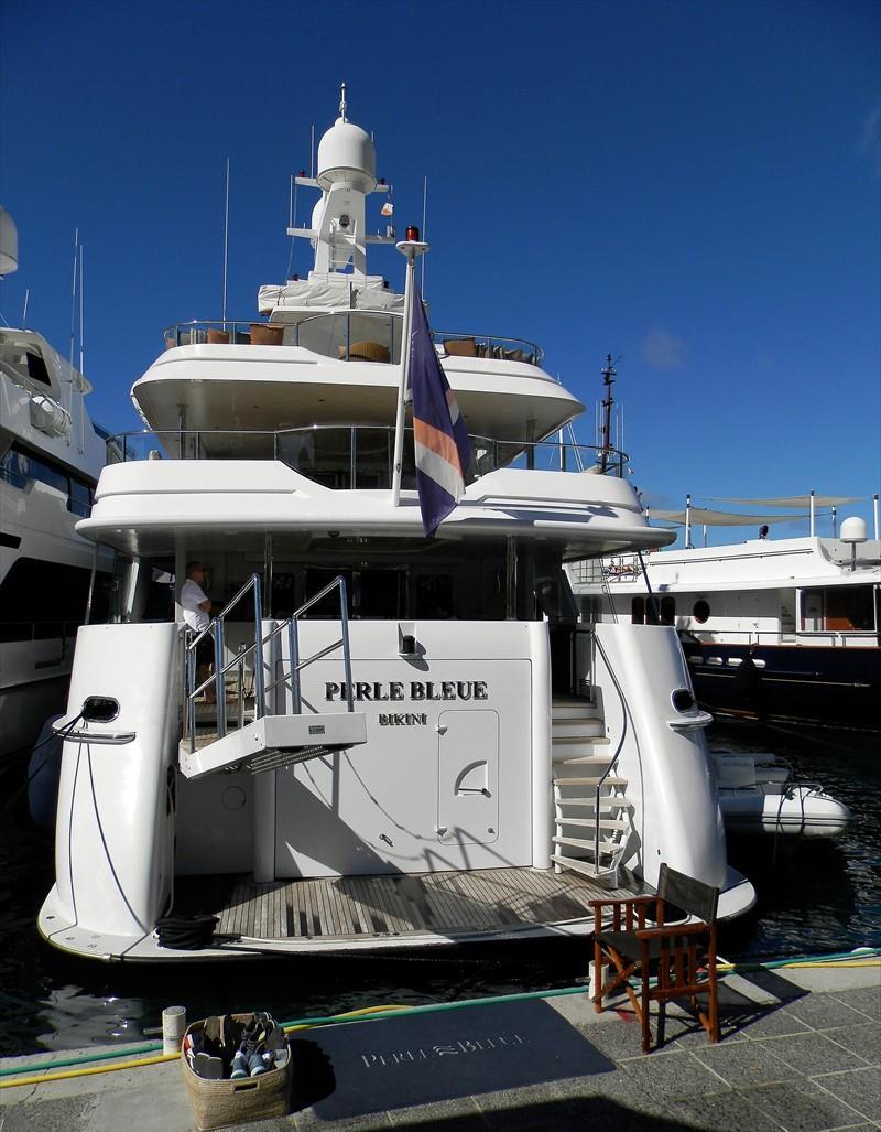 PERLE BLEUE - Vesseljoin