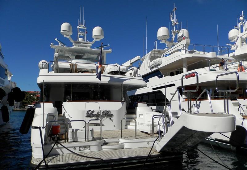 LADY BEE - Vesseljoin