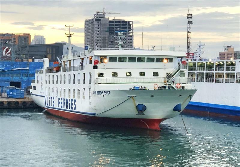 LITE FERRY FIVE - Vesseljoin