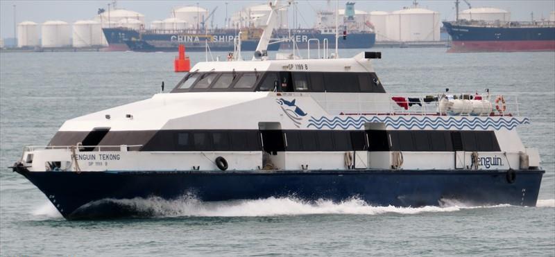 PENGUIN TEKONG - Vesseljoin