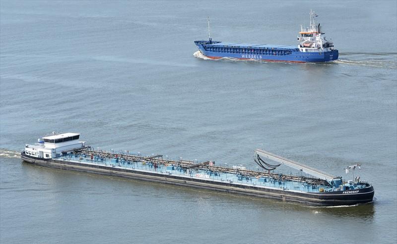 FRIENDSHIP (Oil Products Tanker) - IMO: 9424766 | Vessel Details