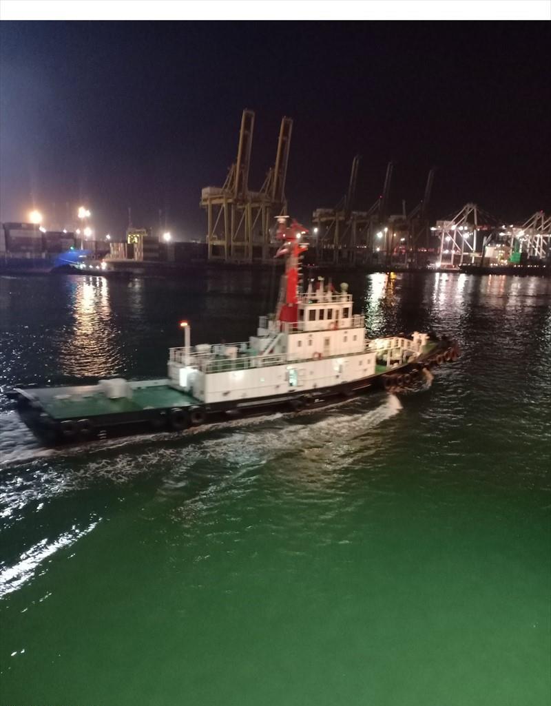 SRIRACHA 34 - Vesseljoin