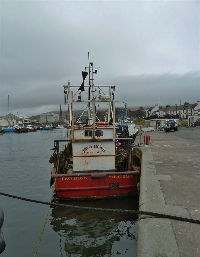 TWO BOYS - Vesseljoin