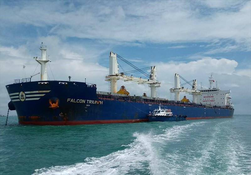 FALCON TRIUMPH - Vesseljoin