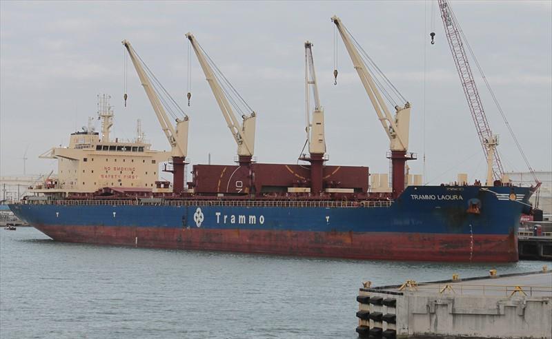 TRAMMO LAOURA - Vesseljoin