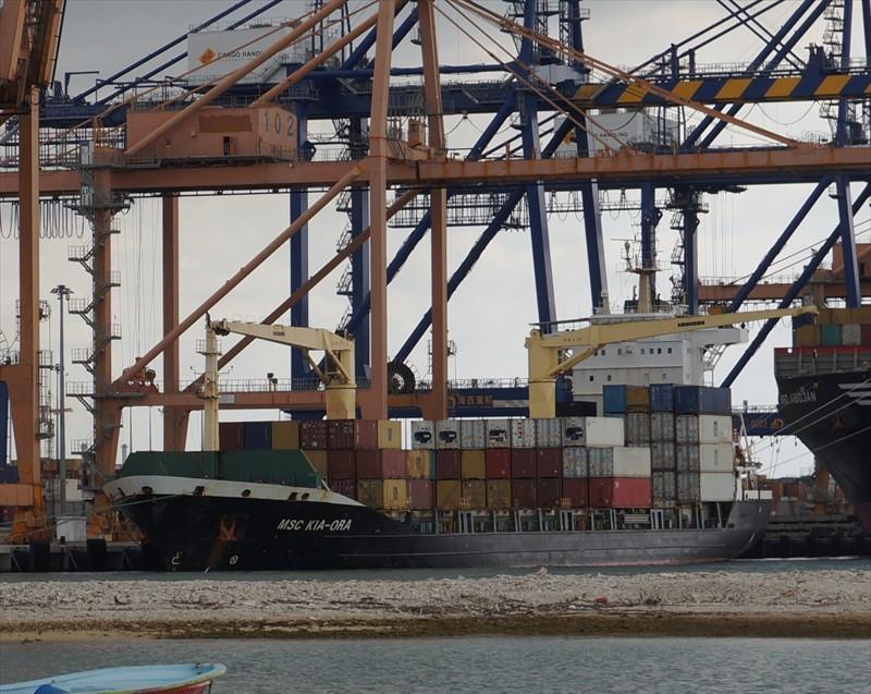 CONTSHIP BEE - Vesseljoin