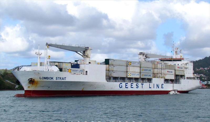 LOMBOK STRAIT - Vesseljoin