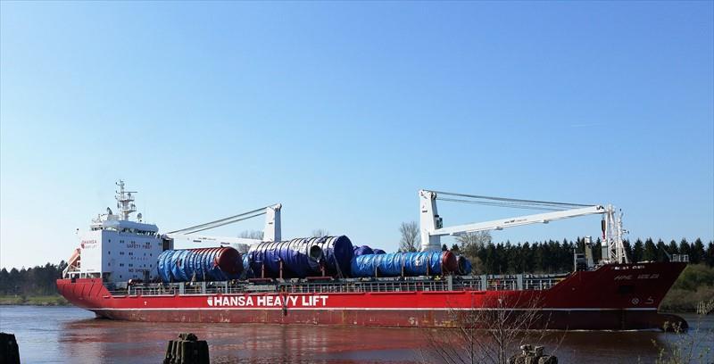 LIV AUERBACH - Vesseljoin