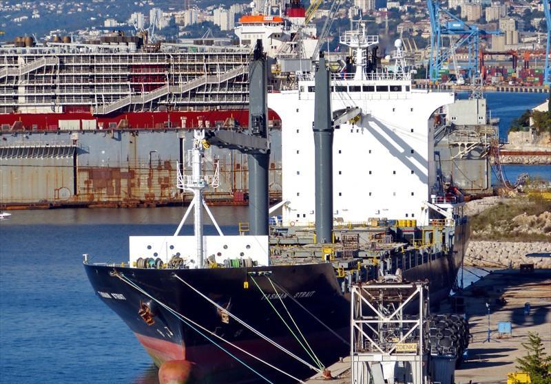 TASMAN STRAIT - Vesseljoin