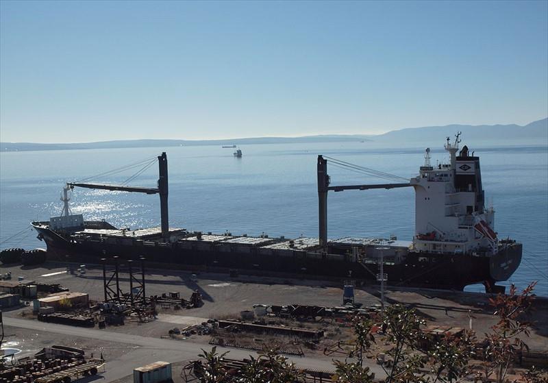 TASMAN STRAIT - Vesseljoin