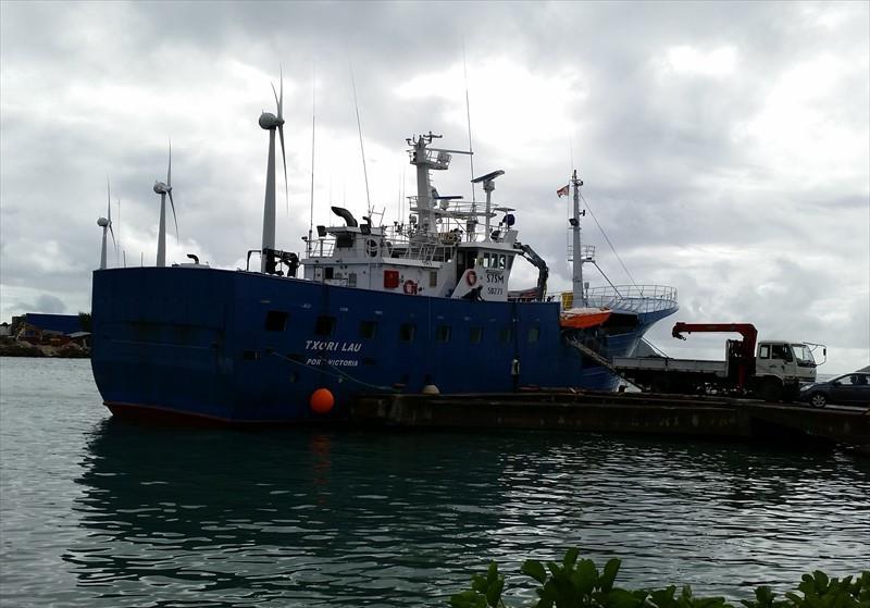 TXORI LAU - Vesseljoin