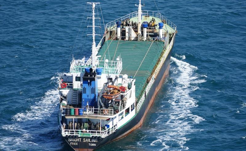 BRIGHT SAILING - Vesseljoin