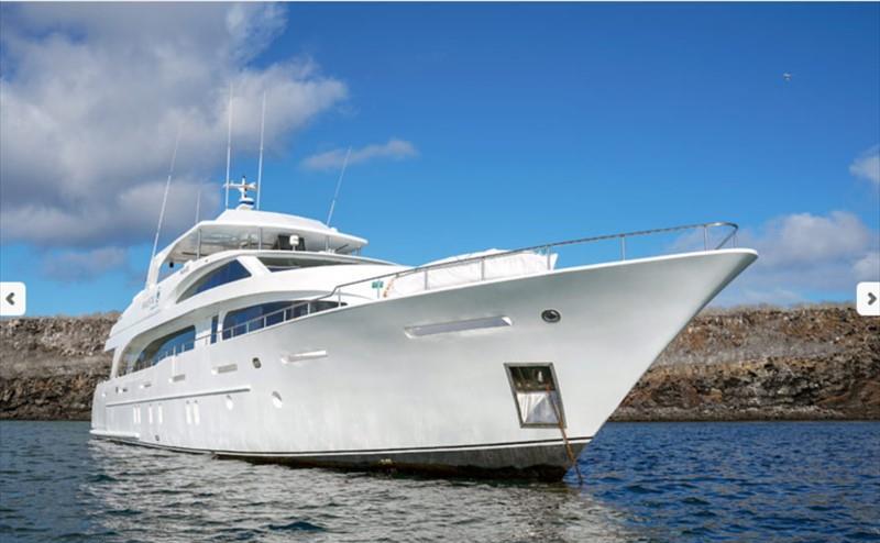 GRAND GALAPAGOS MAJE - Vesseljoin