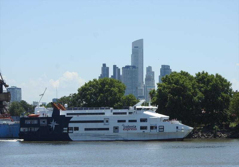 SUPERFERRY EXPRESS - Vesseljoin