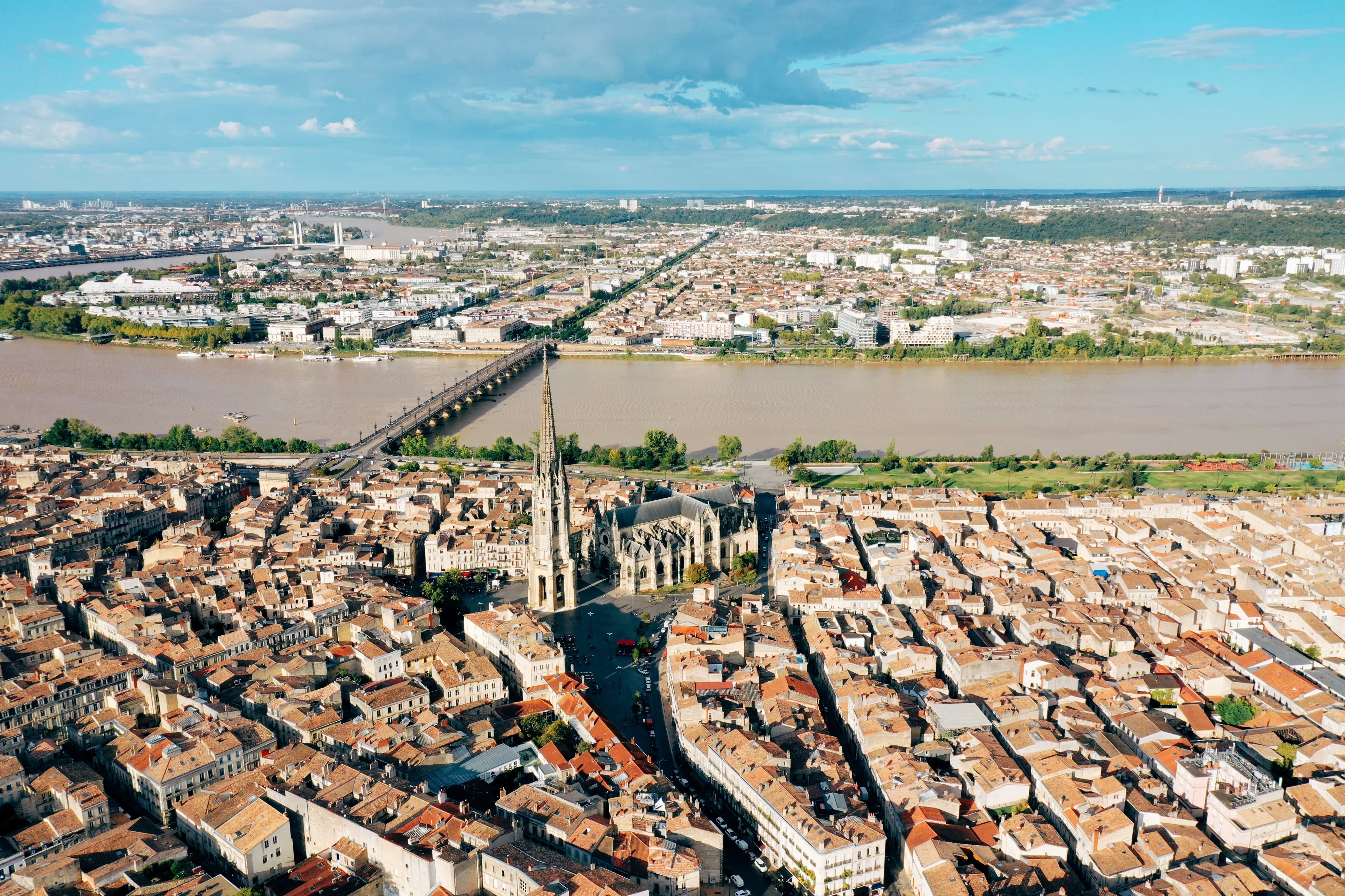 Néo-agence immobilière à Bordeaux : Plus de 1 million d’économies en 1 ...