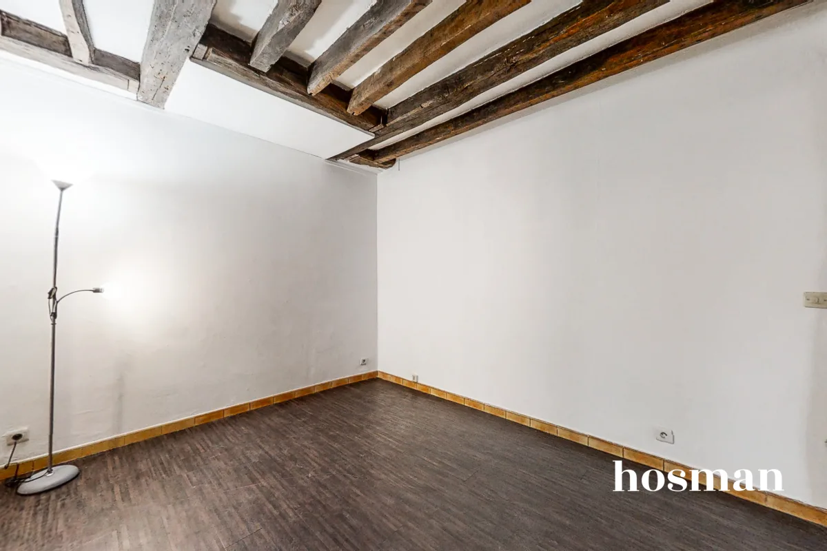 Grand studio 30 m2 - Coin nuit / Calme / Rue Rambuteau 75003 Paris