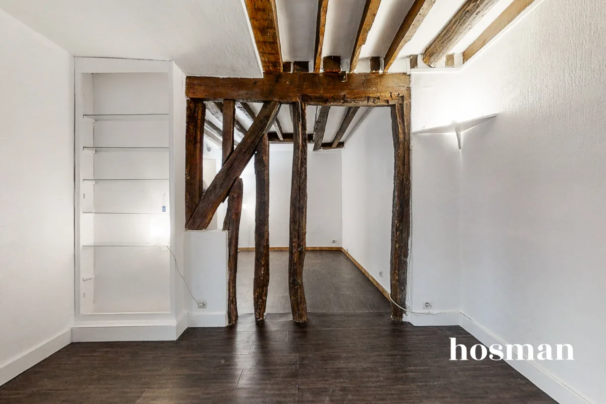Grand studio 30 m2 - Coin nuit / Calme / Rue Rambuteau 75003 Paris