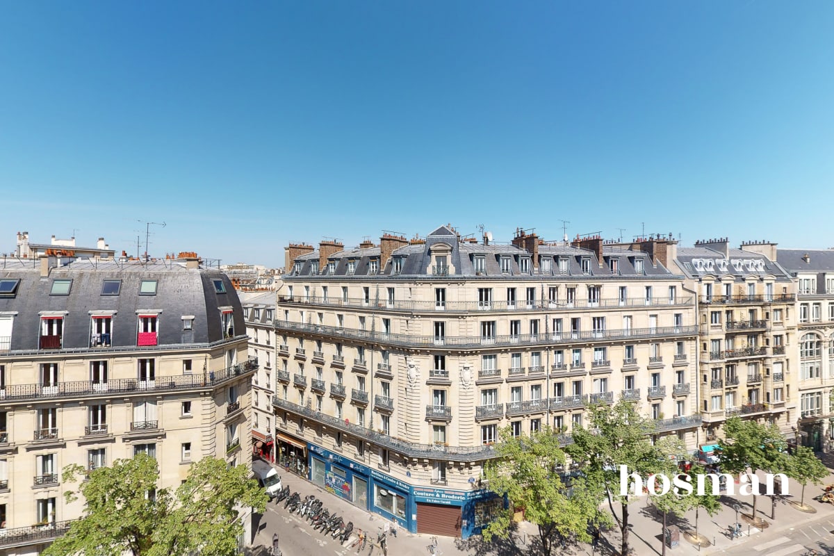 Très bel appartement en dernier étage avec ascenseur, vue sur les toits ...